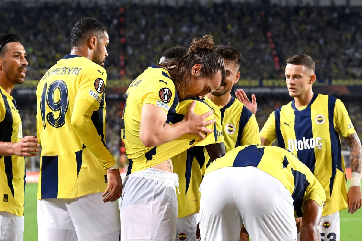 Fenerbahce vs Benfica Prediction, Betting Tips, Lineups & Odds | 20 Aug 2025