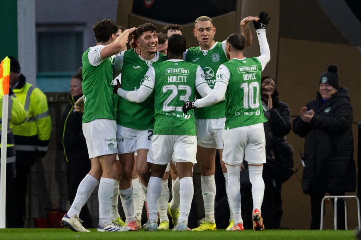 Hibernian vs Celtic Prediction, Betting Tips, Lineups & Odds | 30 Nov 2025